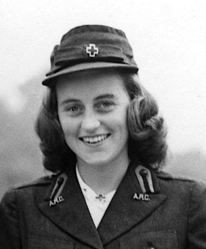 Chatsworth House’s Duchesses of Devonshire – Decadent Serpent